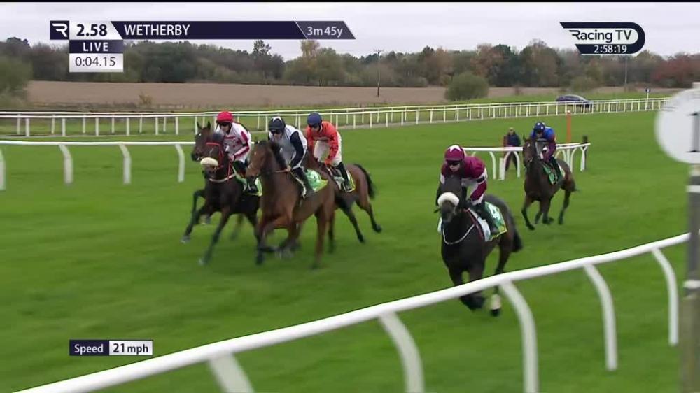 The Real Whacker returns to top form with Charlie Hall win